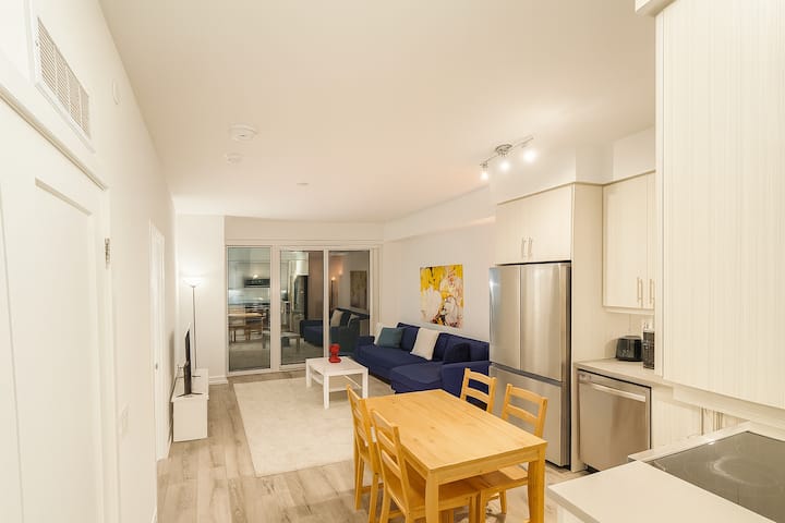 Furnished 1+ Den |Two Bathrooms-in Richmondhill - Markham