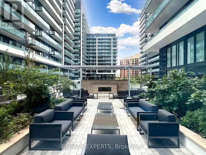 Furnished 1+den|two Bathrooms Richmondhill-parking - Markham, Canada