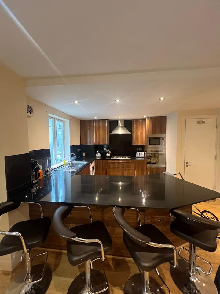 Marble Arch Apartment Near Hydepark 
Oxford St
W1h - London