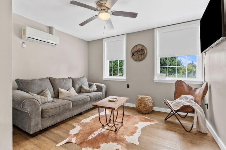 Oak And Amber - Kentucky Down Under Adventure Zoo