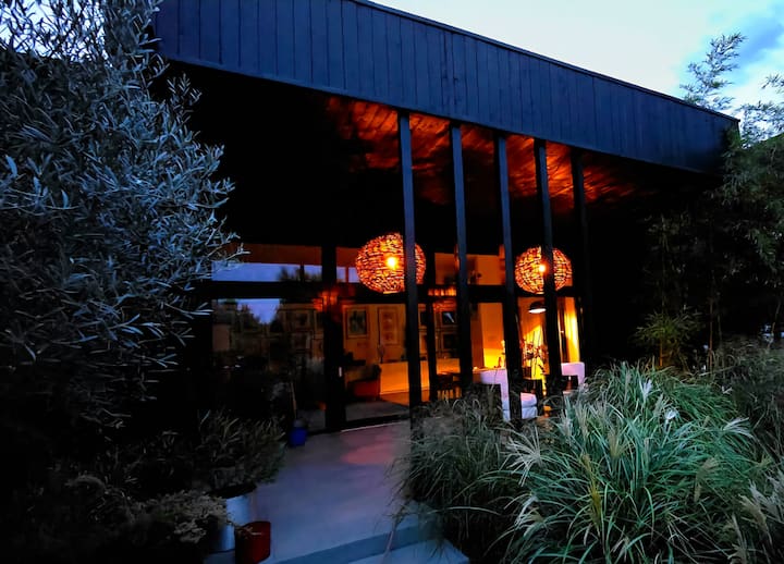 Relax.design.experience. - Hongrie