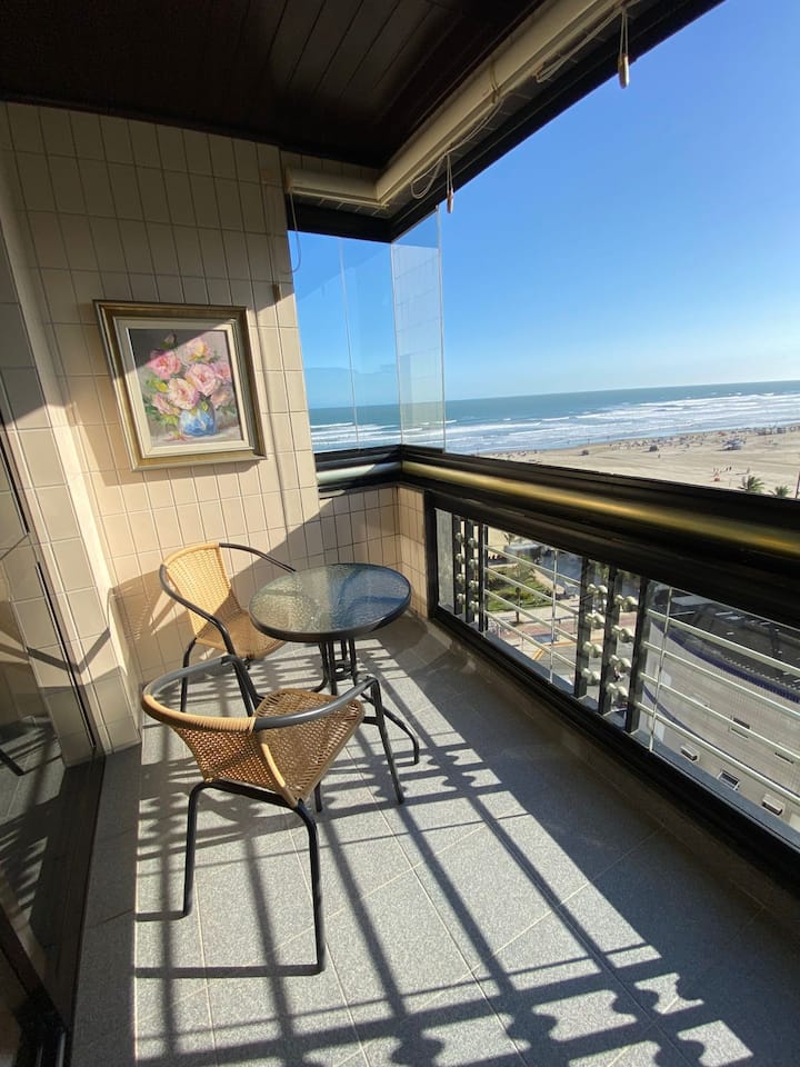 Apto Vista Mar Em Frente A Feirinha Da Guilhermina - Brazil