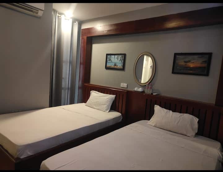 Budget Twins Room - Phnom Penh