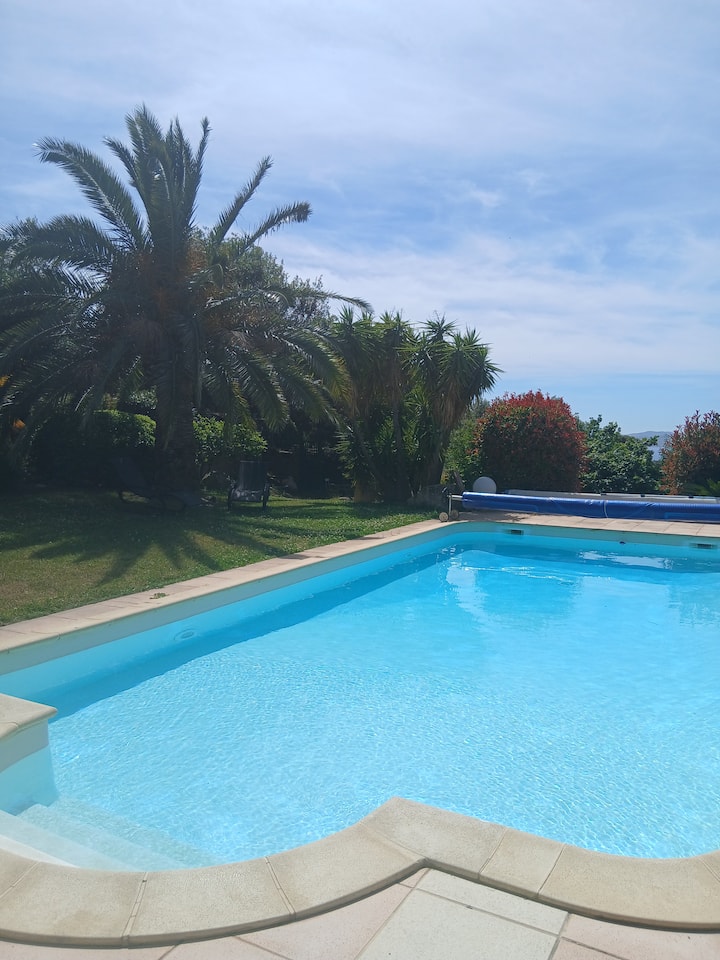 Joli  Appartement Avec Piscine - Lumio