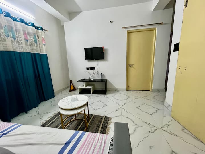 Comfy, Spacious  (Ac-2bhk ) R N Tagore Hospital Ii - Kolkata (Calcutta)