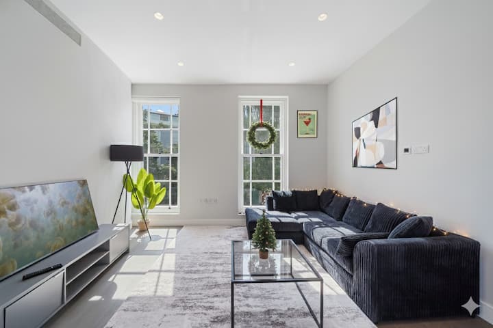 Luxury 2br/3ba Townhouse Primrose Hill W/t Ac - Lontoo
