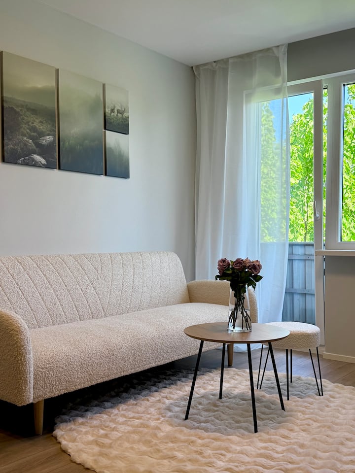 Cozy Kristiine 2-bedroom Apartment - Free Parking - Talín