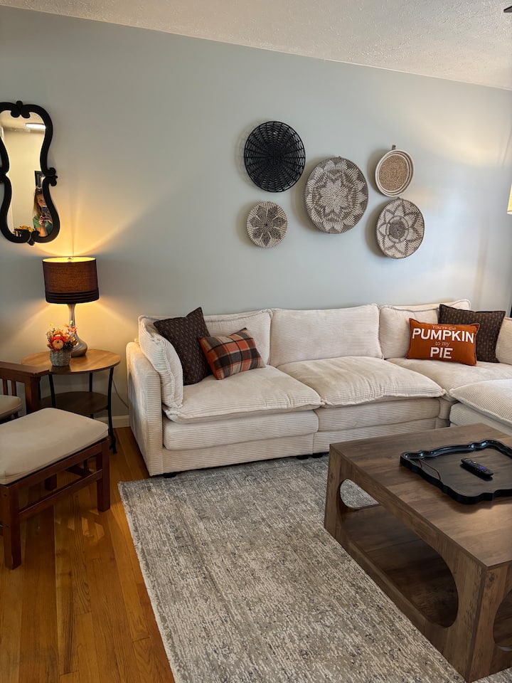 Downtown Cozy & Newly Renovated - Charleston, WV