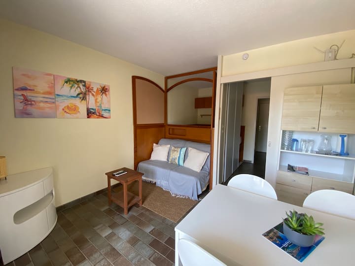 Studio Port Hyeres Avec Grande Terrasse - Plage de Porquerolles