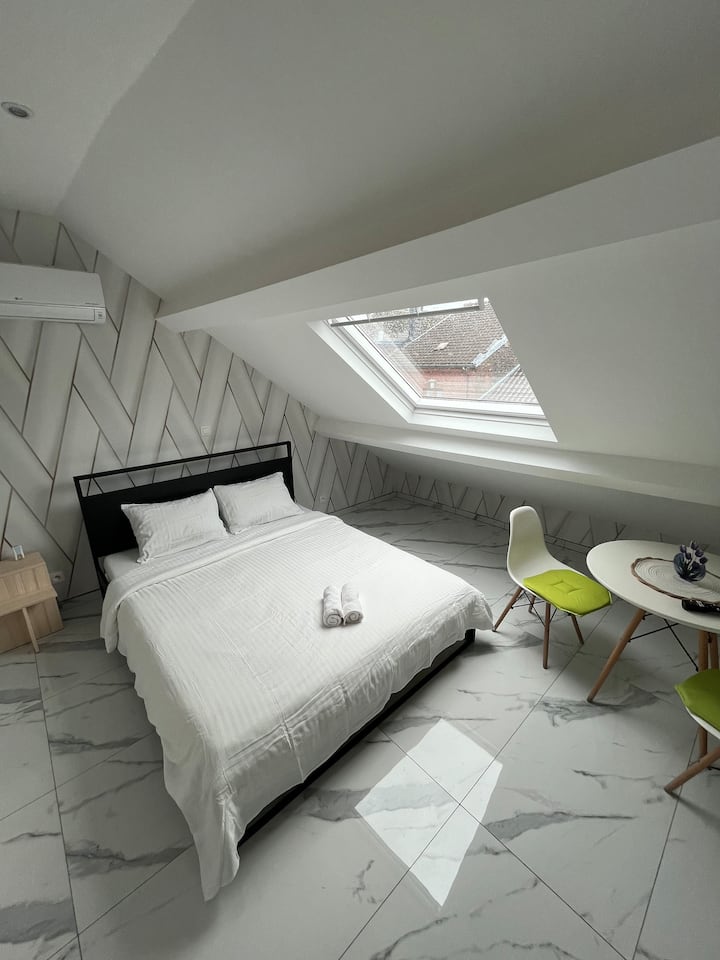 Suite Njionhou : Sdb + Cuisine Privé - Charleroi