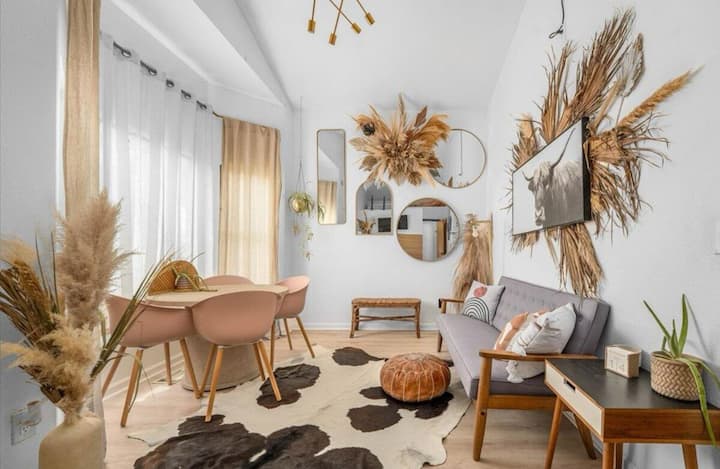 Stylish Country Escape - Redding, CA