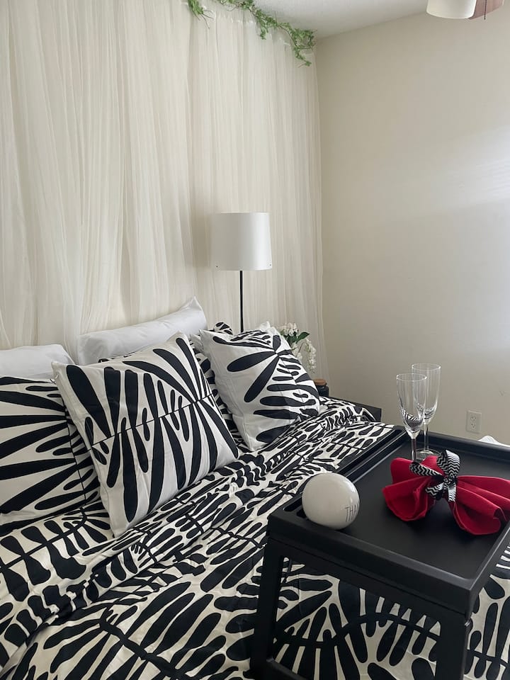 Spacious 4br Oasis - Boca Raton, FL