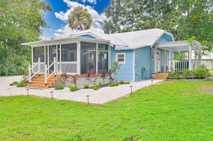 Riverside Cottage Just A Short Walk To Downtown! - Bonita Springs, FL