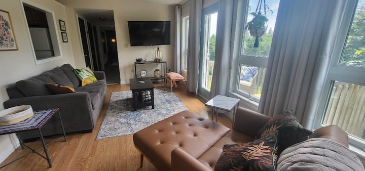 Tree Top Apartment- Superhost - Prince Edward Island