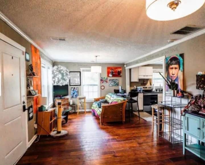 Lotus Art Space. - Hurricane Harbor, Austell