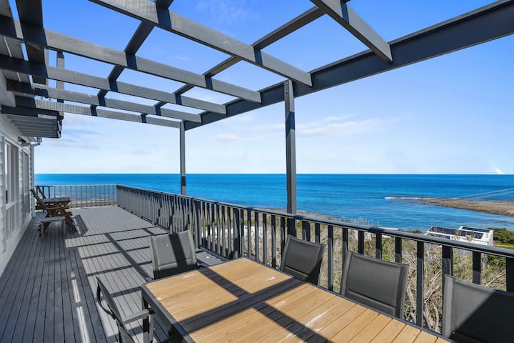 Marengo Views · ~200° Panoramic Ocean Views - Apollo Bay