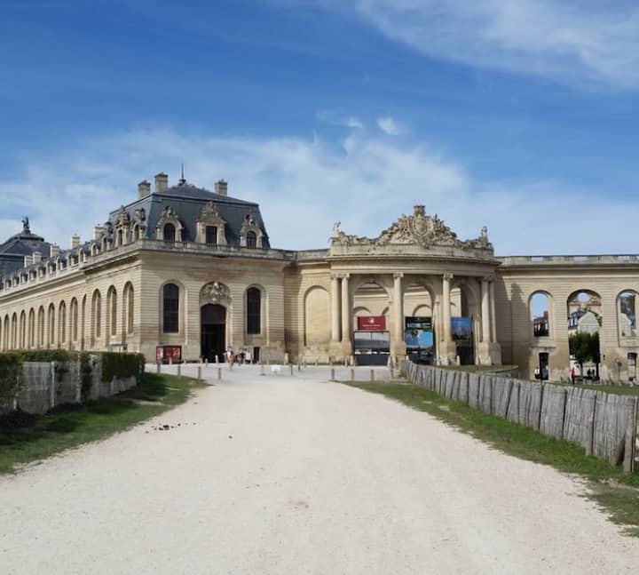 Little Nest “Tiny Forest Home - Luzarches