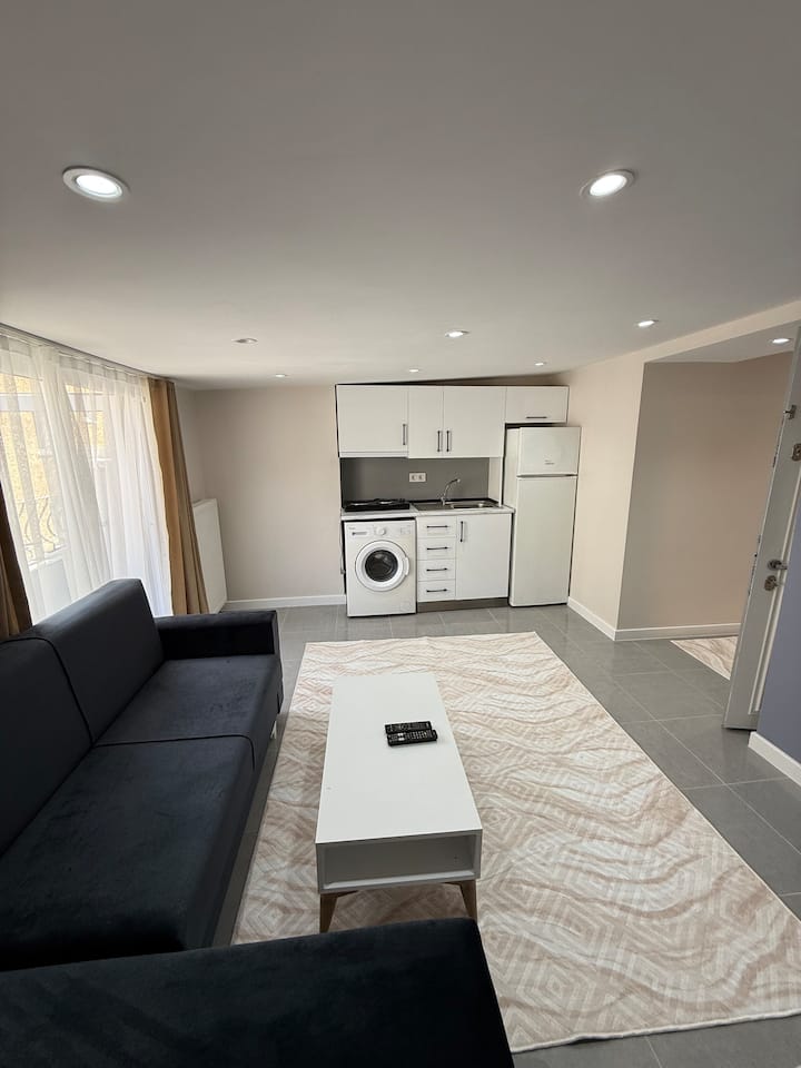 Taksim’e  5 Dakika Mesafede 1+1 - Osmanbey