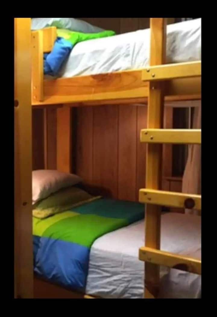 Campnelson~giantsequoianationalforest~ Bunkroom~ - Camp Nelson, CA