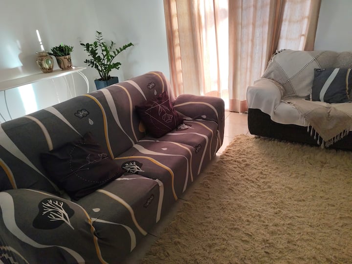 Casa Confortável Frente Unopar 4km Aeroporto E Hu -