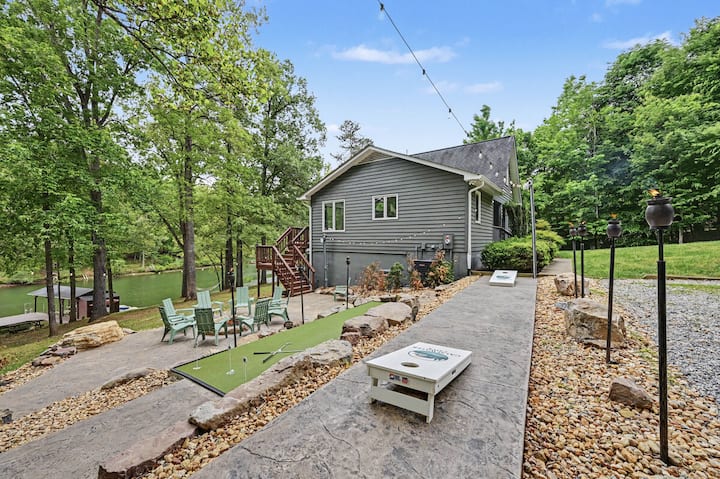 5br Lakefront House With Screened Porch And Slide - Lake Anna, VA