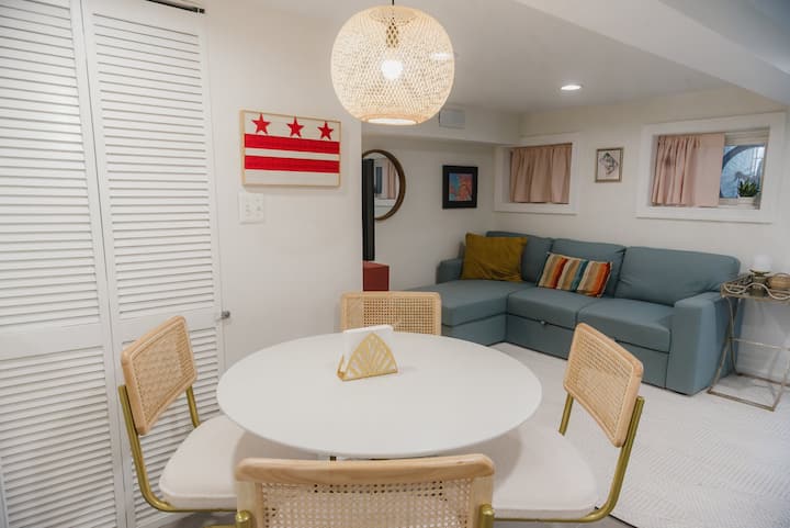 Cozy Studio Suite On Capitol Hill Near Metro - Washington, DC