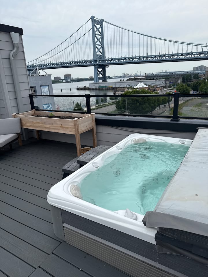 Modern Luxury Home In Old City On The Waterfront - Philadelphia, PA