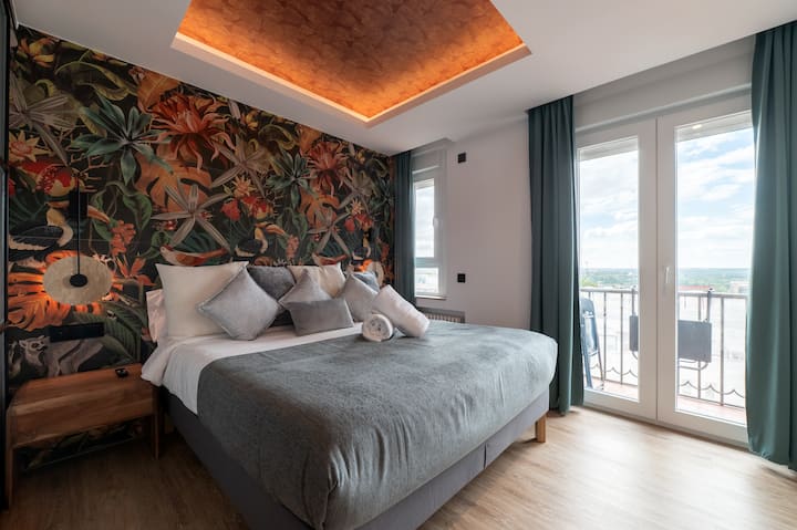 Gran Via Capitals, Madagascar - Madrid