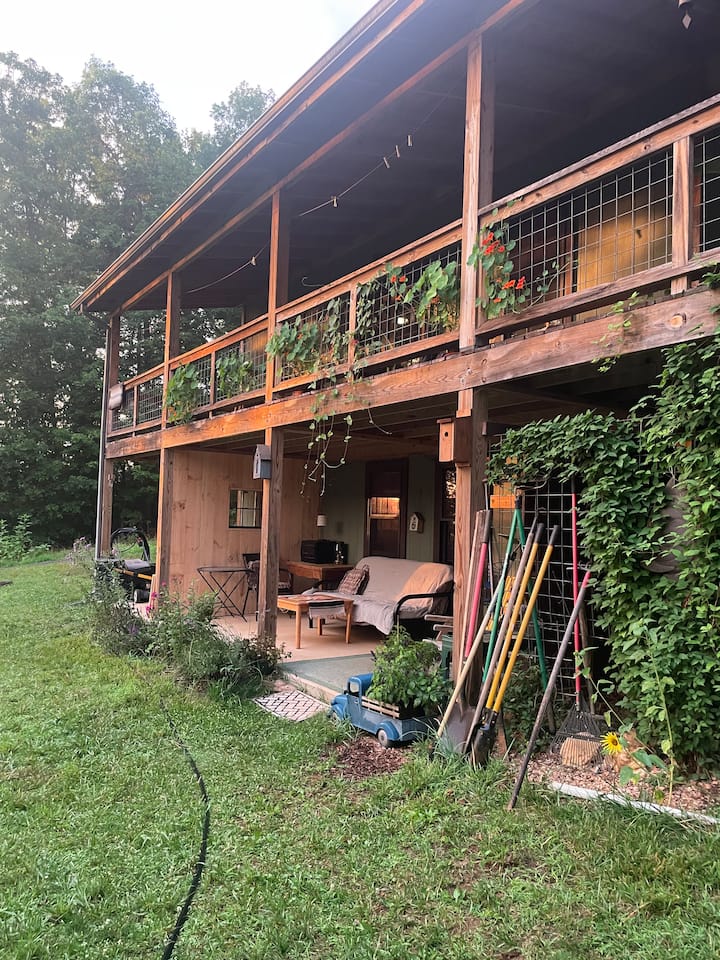 Garden Retreat - Floyd, VA