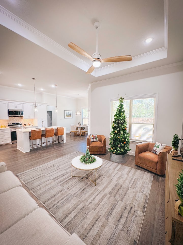 Family Oasis – 4br Near At&t | Yard & Fire Pit - Fort Worth, TX