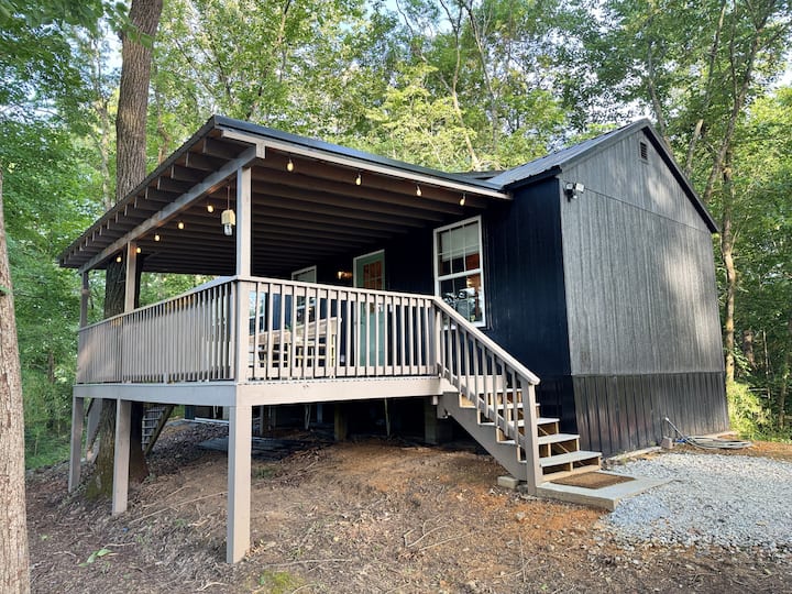 Luxury Off-grid Retreat | Lakeside Treehouse - Alabama