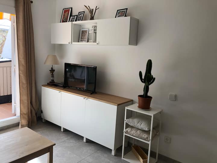 200m De La Mer, Terrasse De 25 M2 Fleurie, Piscine - España