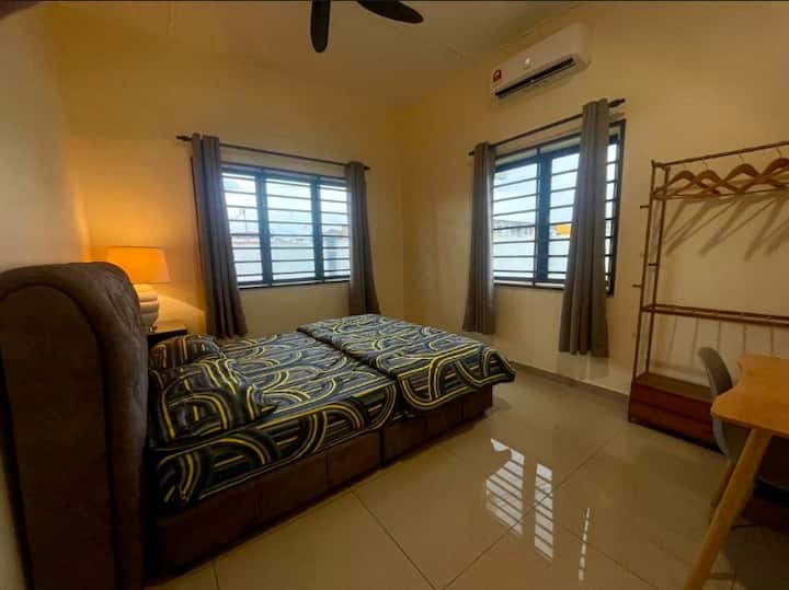 Pd Coral Cove Homestay - Lukut