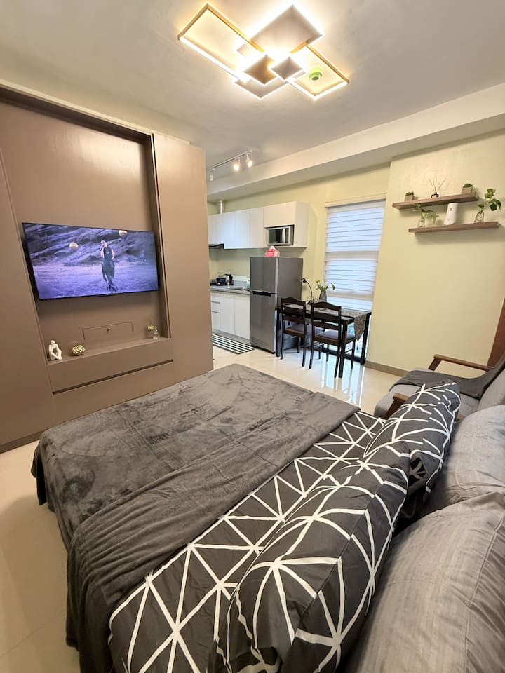 Basti's Crib Cebu | Near Ocean Park & Chong Hua - Cebu