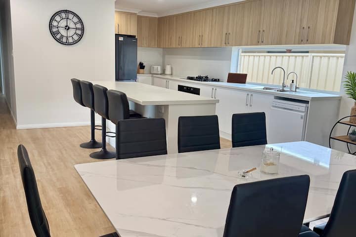 The Modern Coastal - Esperance