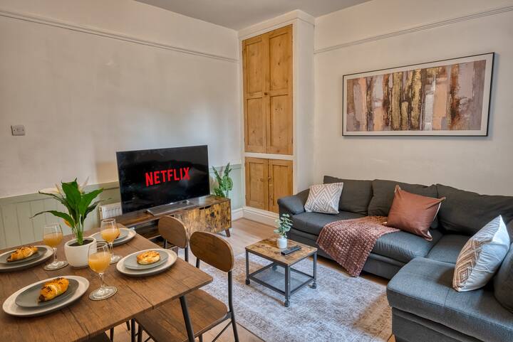 Contractor & Family Stay | 3br Home In Hoole - Chester, UK