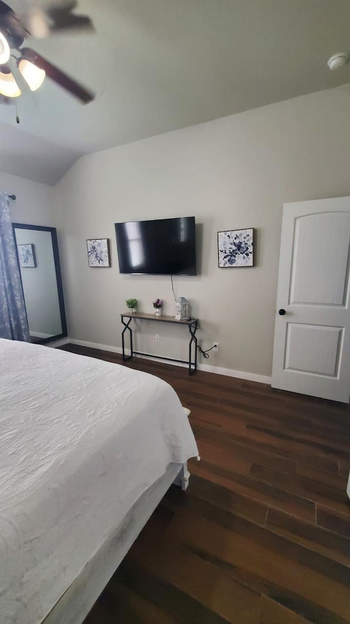 A Home Away From Home - Sandy Point, TX