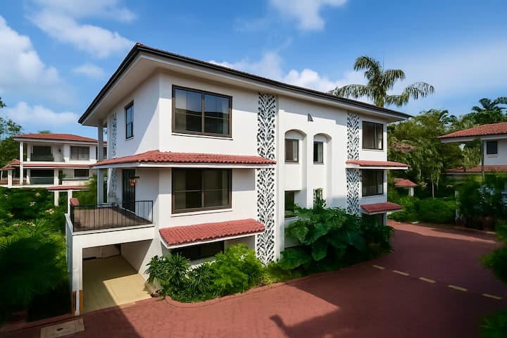 Villa 27- Private Pool Villa W/ Inhouse Caretaker - Goa