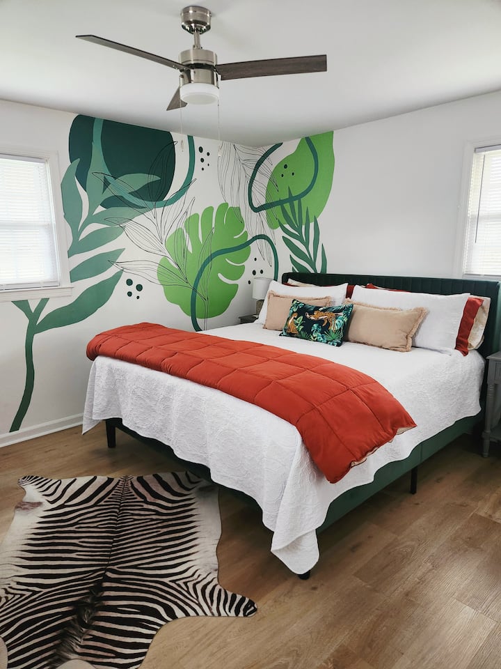 Pool, Game Room & Kayak Launch Near Charleston - Summerville, SC