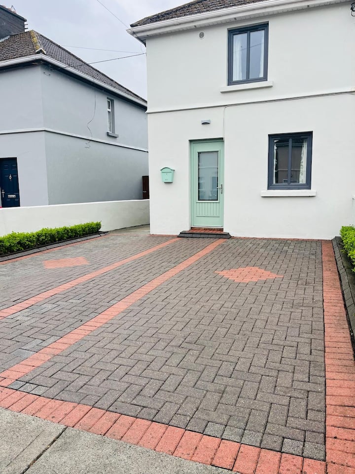 Newly Renovated Town House - Thurles