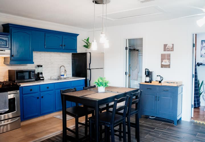 Cozy Casita Retreat - Pflugerville, TX