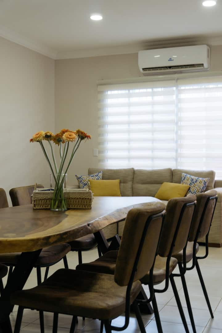 Modern House Near Puerto Barrios | Ac & Parking - Puerto Barrios