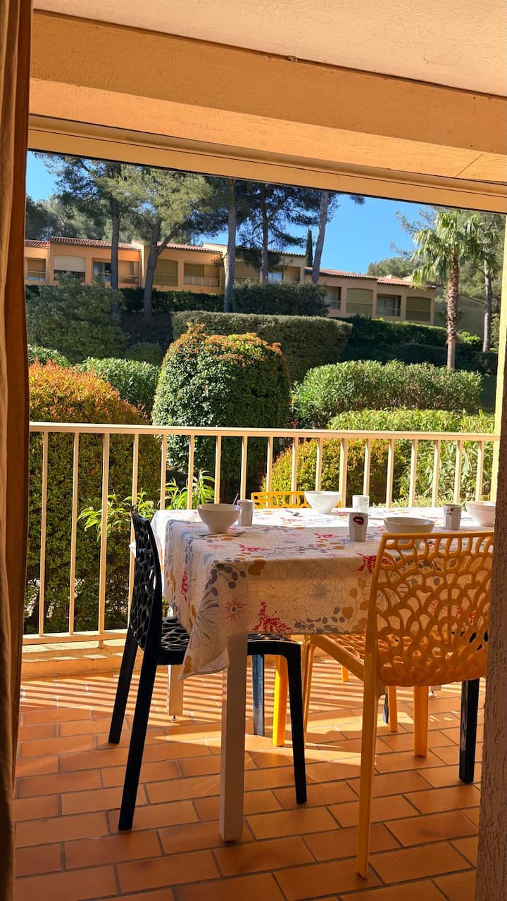 Le Nid Du Vallon -Studio- Plage & Piscine à Pied - Saint-Cyr-sur-Mer