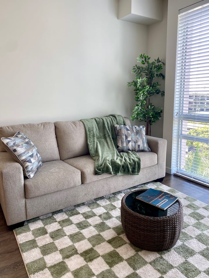 Sunscape Dtla Apt Prime Location With Parking - Los Angeles, CA