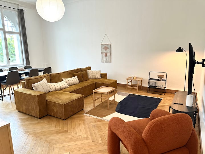 Charmante Altbauwohnung Mit 2 Parkplätzen - Frankfurt (Oder)