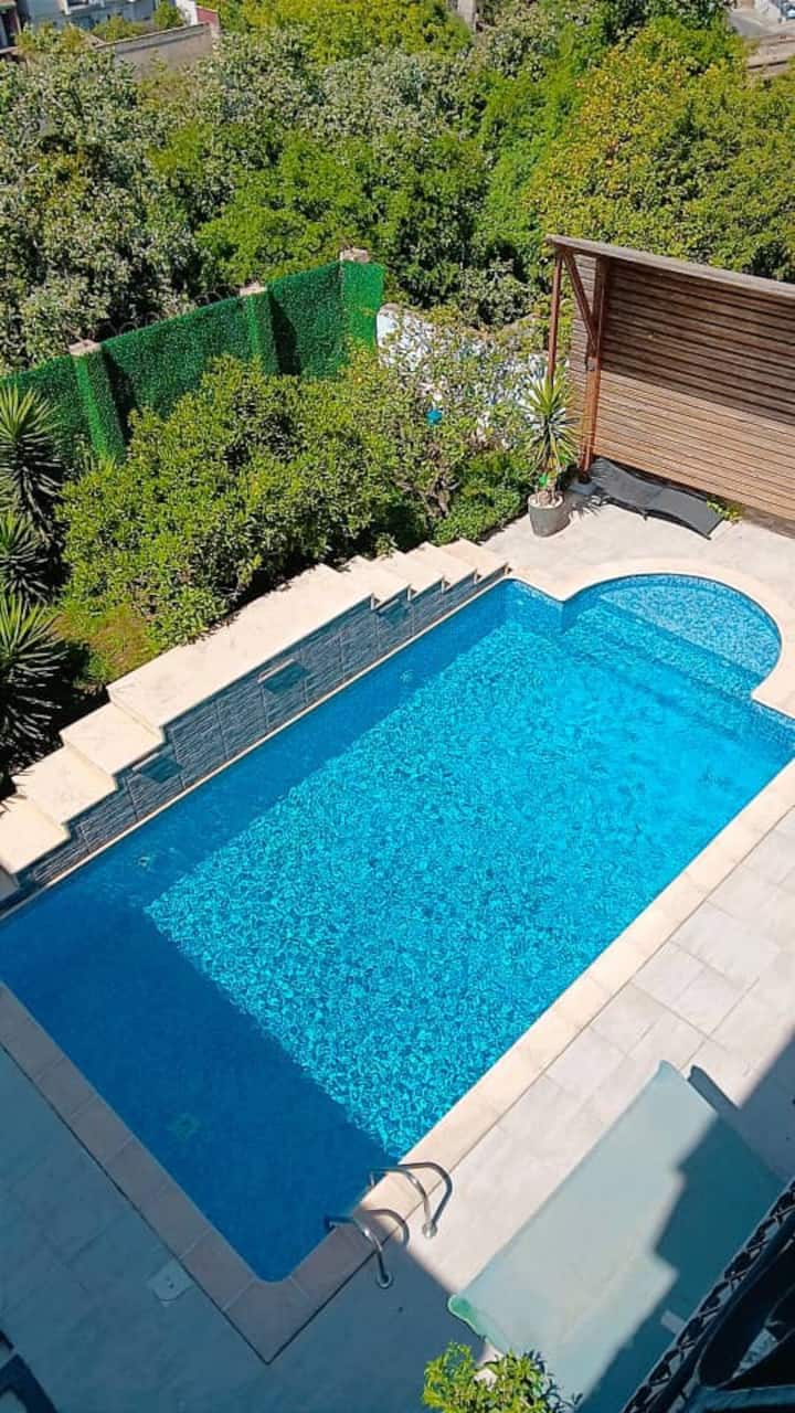Niveau De Villa Avec Piscine
Elbiar Alger - Alger