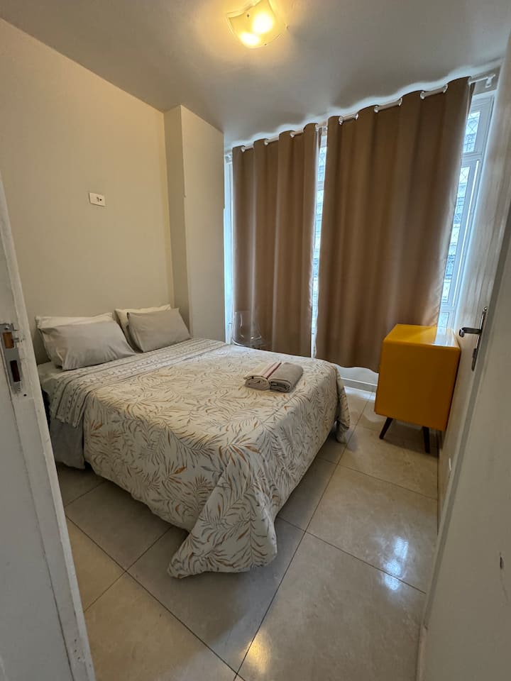 Vista Praça Osório, 7º Andar, 2 Quartos - Curitiba