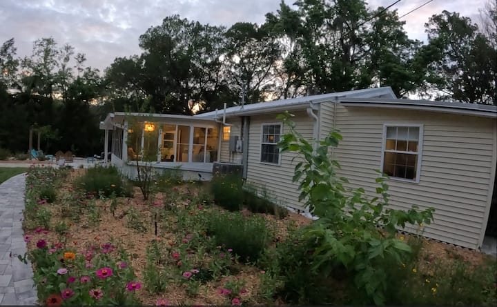 Enchanted Glamping Cabin W/hobbit Home - Florida