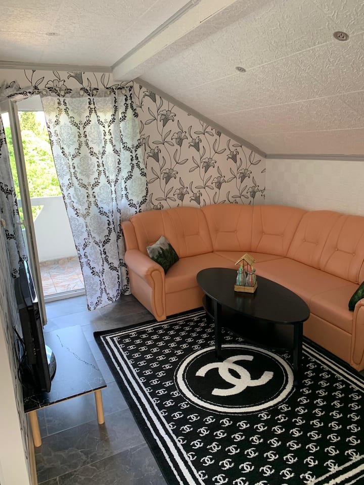 Upperfloor With Beautiful View! - Obrovac