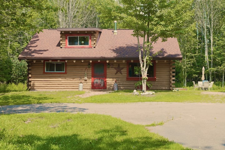 Shaky Jack's Cabin - Sault Ste. Marie, MI